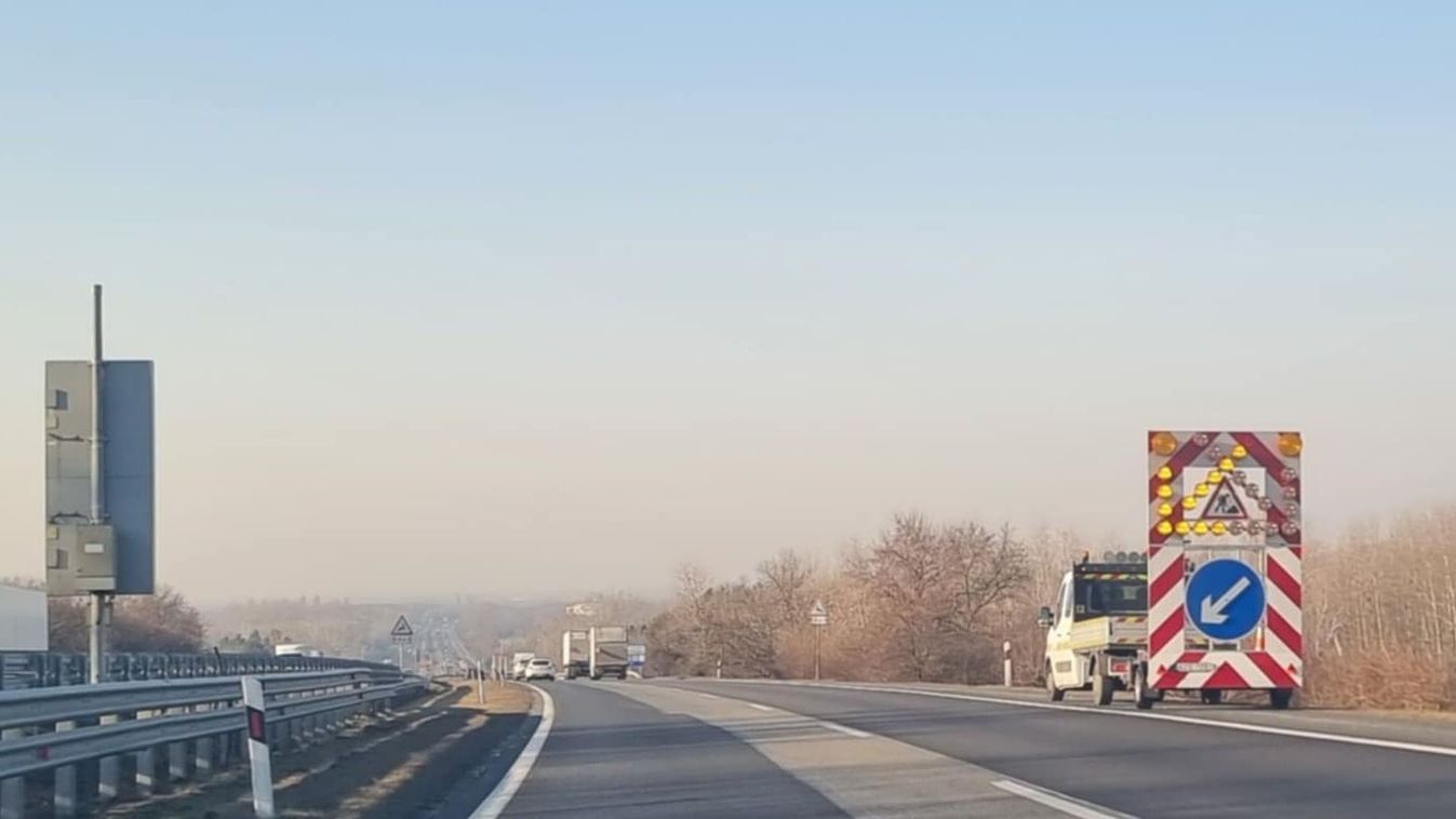 M7-es autópálya: karbantartást végeznek a szakemberek