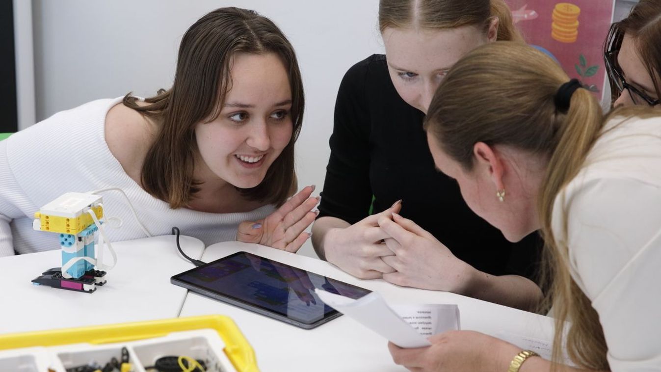 Cser-Palkovics András számot vetett a Fehérváron történt fejlesztésekről