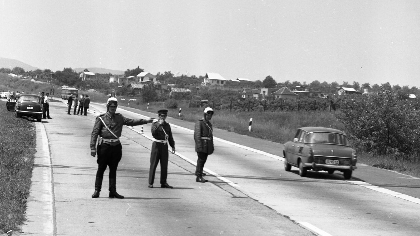 M7-es autópálya – balatoni forgalomkorlátozás a '70-es években