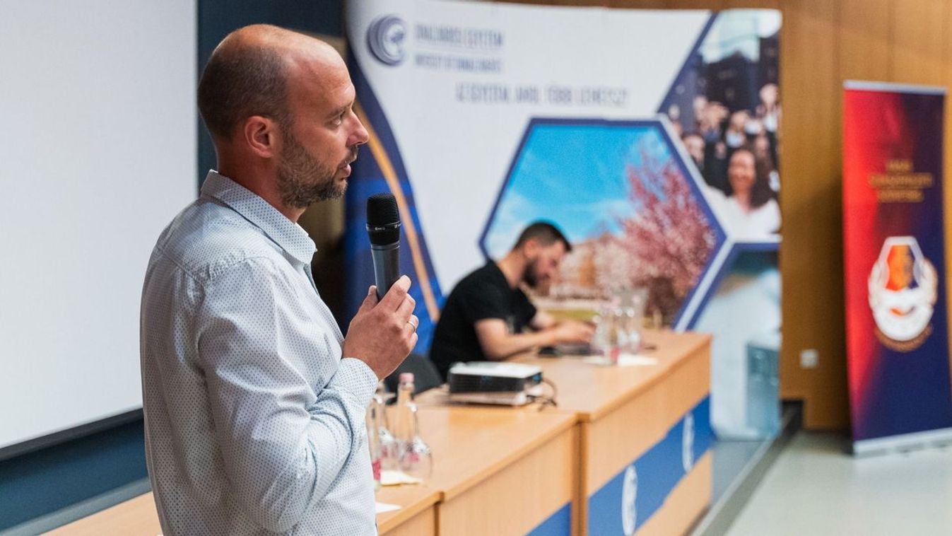 Dunaferr – van jelentkező a pályázatra