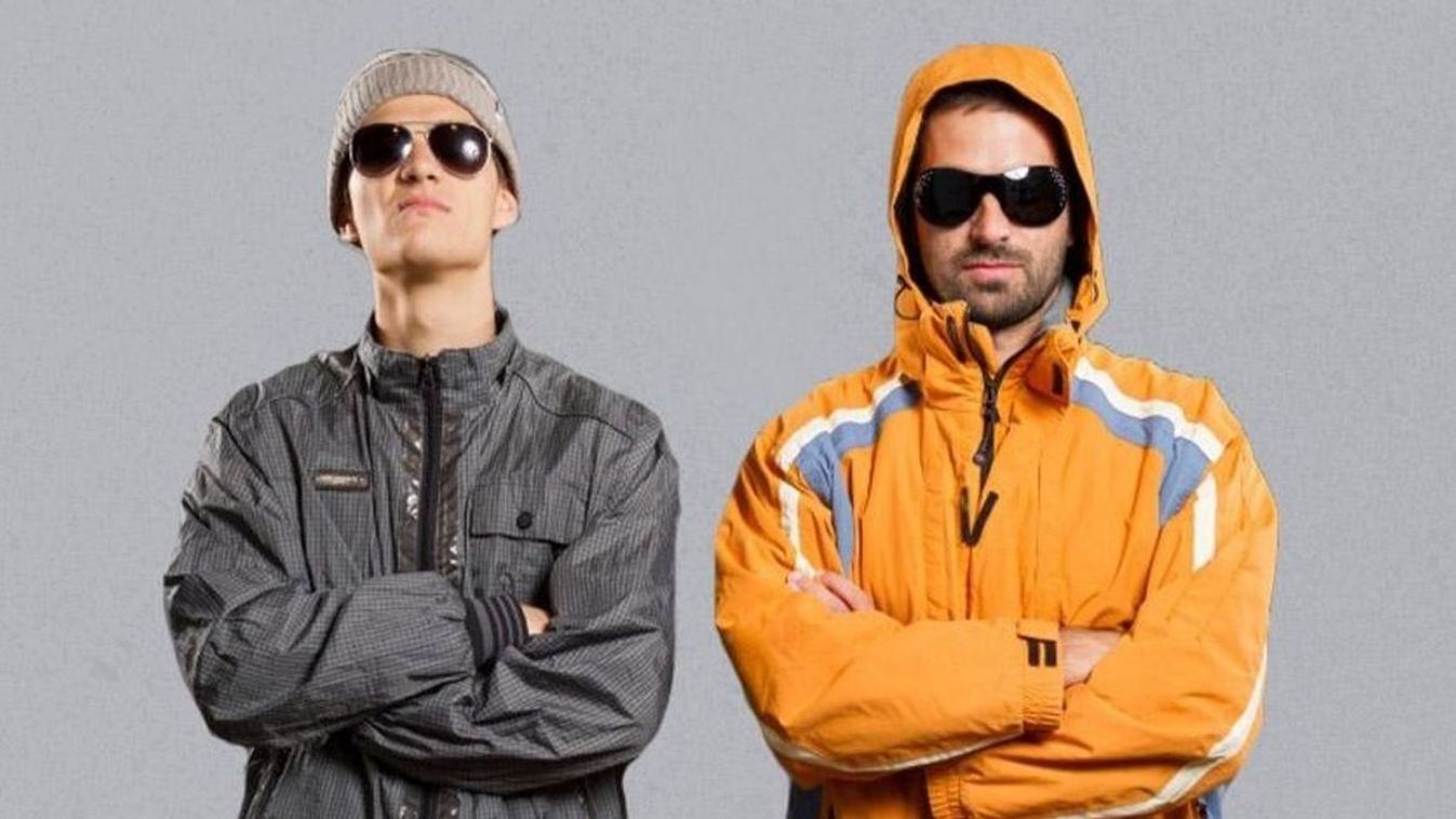 Megállíthatatlan a Pamkutya: 4 telt ház nem volt elég, jön még 3 buli!