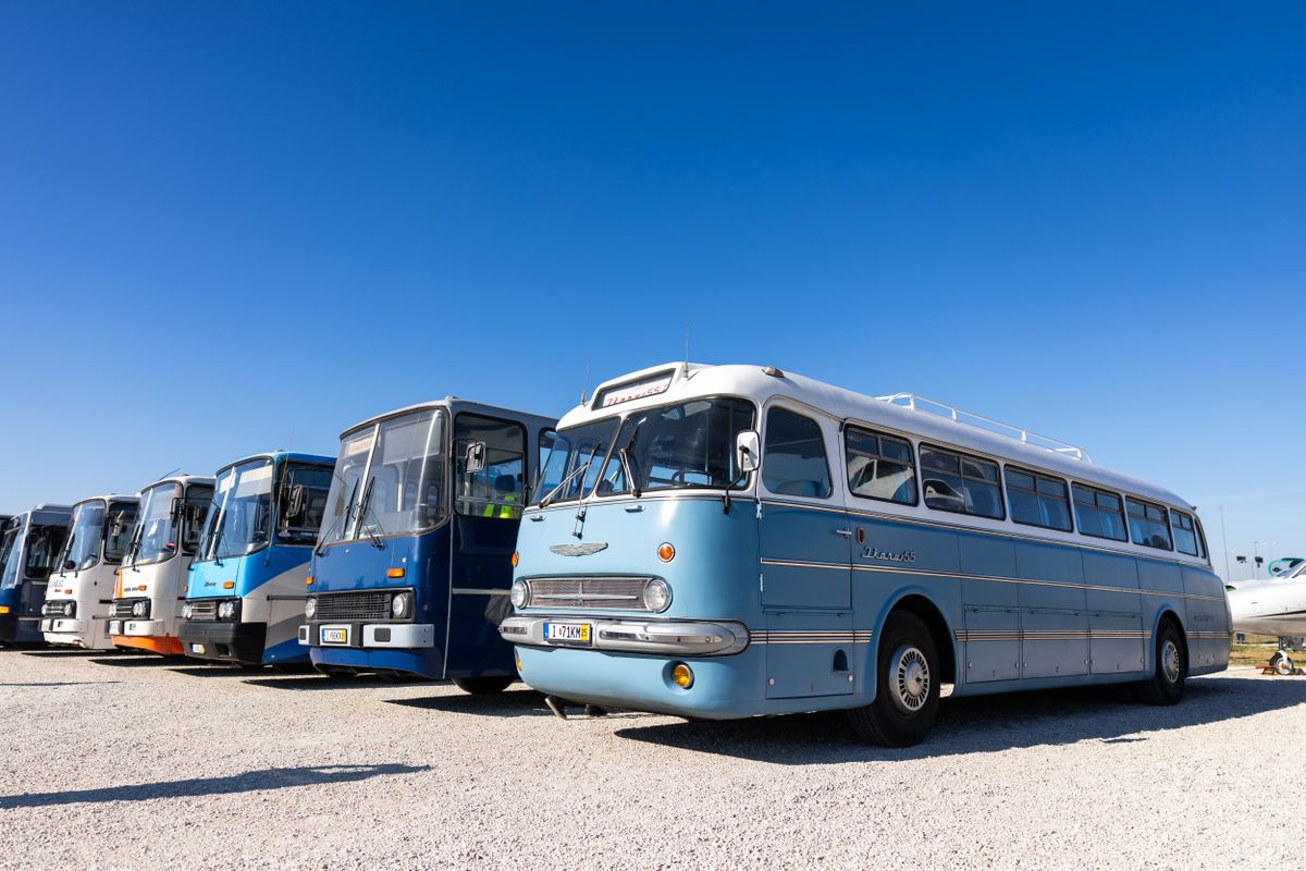 Ikarus Találkozó – Legendás buszok tértek vissza Ferihegyre