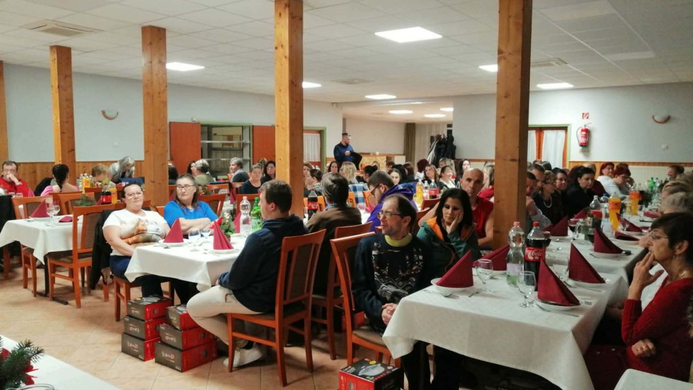 Ünnepi vacsora Abán: évzáró köszöntés és visszatekintés