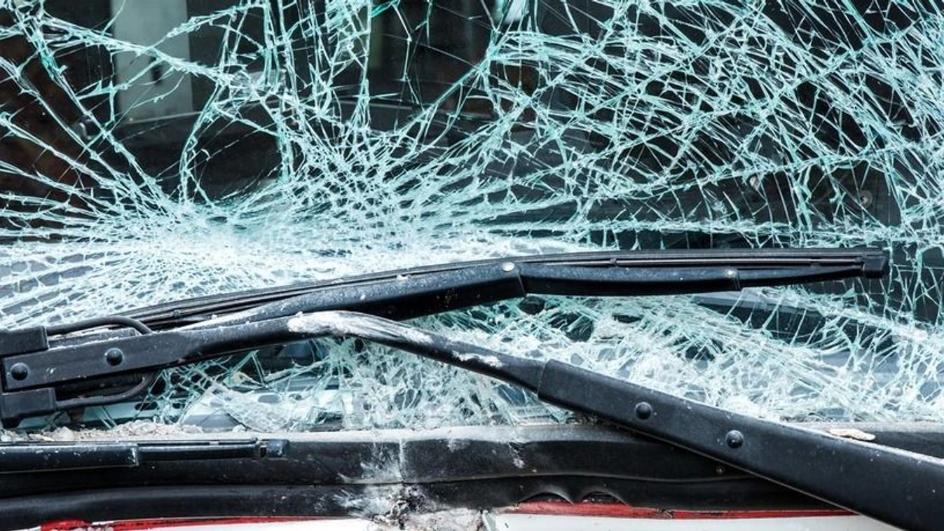 Kiderült, mi okozta a herceghalmi frontális balesetet