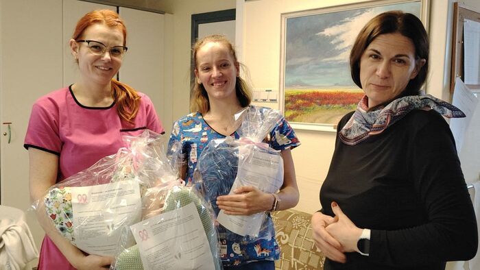 Szívpárnák érkeztek a Fejér Vármegyei Szent György Kórházba