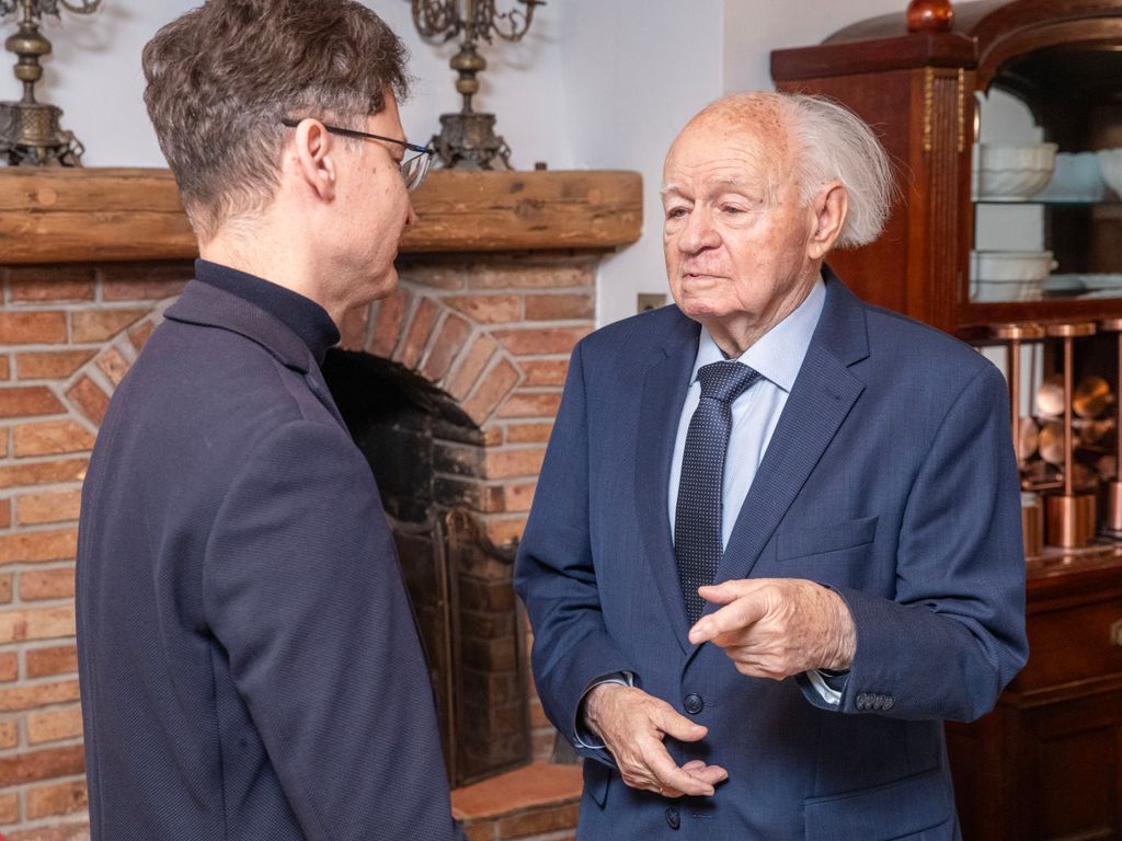 Dr. Gálicz Tibor 90 éves lett: generációk tanítóját köszöntötték ...