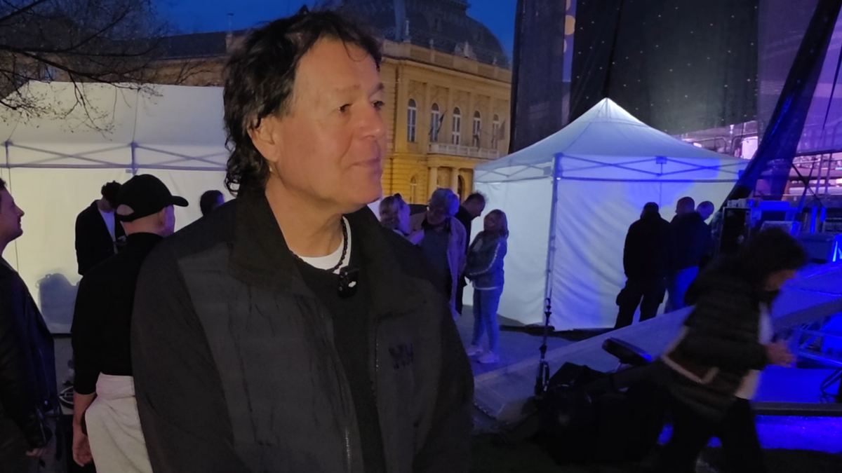 Hevesi Tamás a kutyáit is meglocsolja húsvétkor + videó